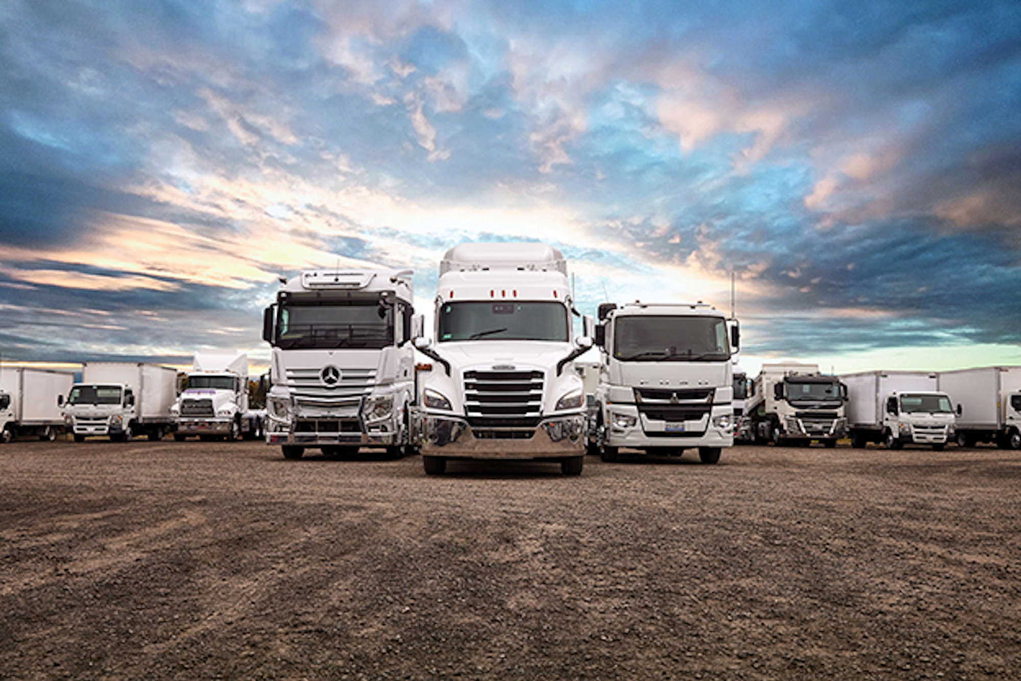Used Truck Dealers, Servicing and Finance | SelecTrucks